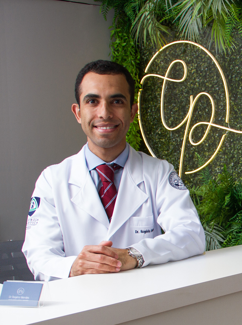 CIRURGIA ESTÉTICA FACIAL | Dr. Rogério Mendes